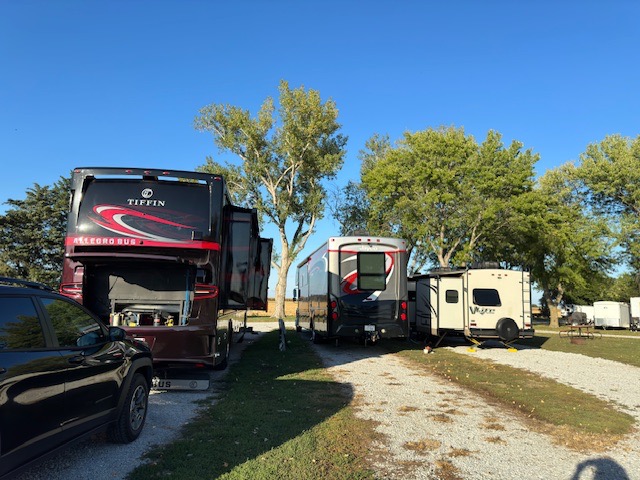 Prairie Oasis Campground and Cabins - RV Campground in Henderson, NE